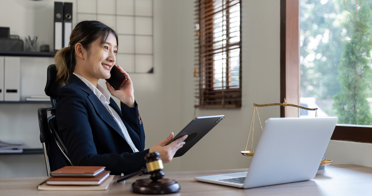 5 Professional voicemail greeting examples you need to try!